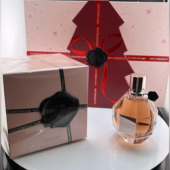 Viktor & Rolf | Accessories | Flowerbomb Womens Eau De Parfum Spray 34 ...